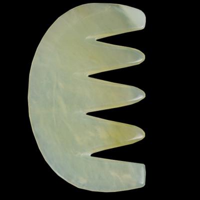 China Multifunção Jade Gua Sha Comb Hair Green Jade Face Scraper para o Rejuvenescimento do Scalp à venda