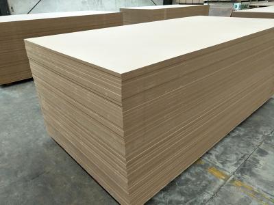 China Plain MDF mdf	,MDF board Size:1220*2440mm,Thickness:2.5-25mm . for sale