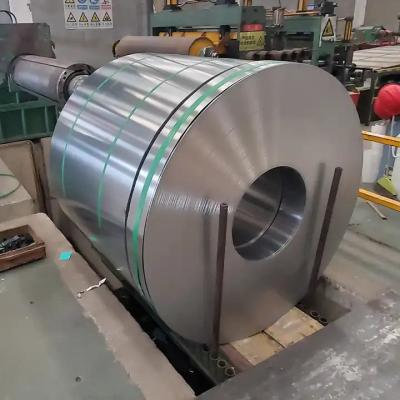 Cina ATSM SUS201 316 430 2B BA Trattamento della linea di taglio 0,4 mm 0,5 mm 0,6 mm 0,8 mm spessore 304 bobina in acciaio inossidabile in vendita