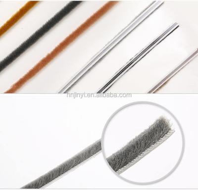 China CLJ Embalagem laminada Anti-Collision Wool Pile Sealing Strip Não impermeável Aplicável a portas e janelas comuns à venda