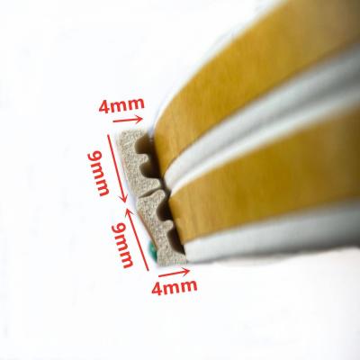 Cina 100% PP altezza pila 25 mm larghezza 50 mm sigillo porta guarnizione in gomma per finestre e porte in alluminio in vendita