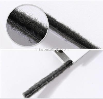 Cina PP Fin Aluminium Finestre e porte Dieta Strip Sello spazzola per appartamento Pile altezza 3-25mm / larghezza 3-50mm in vendita