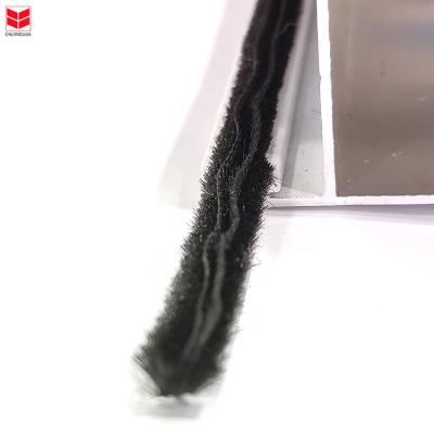 China Aluminum Door And Window Wool Pile Weather Strip With Non-Woven Fin Noise Resistance for sale