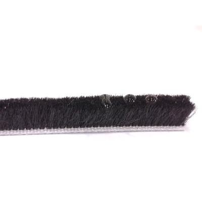 中国 モダンデザインスタイル CLJ 羽毛の風性 防塵性 モーヘアブラシ プラスチックのウェザーストリッピング 3-25mm スタイルの高さ 販売のため