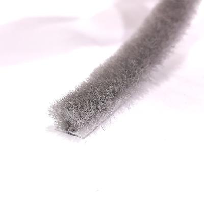 Cina Moderno stile di design CLJ Fined resistente al vento resistente alla polvere Mohair spazzola con plastico Weatherstripping e 3-25mm altezza pila in vendita