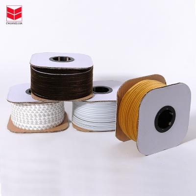 中国 7*8 3p2l ウールパイル 天気帯 扉と窓のシールのためのプラスチックフィン 黒/灰色/茶色/白色/その他 耐久性100%PP 販売のため