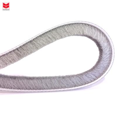 Cina Design moderno 100%PP Spessore multicolore spazzola meteo strisce di sigillo per ogni dimensione stile moderno in vendita
