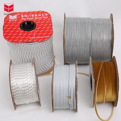 Cina 3-25mm Altezza del palo Fini di plastica sigilli di lana per il design moderno in vendita