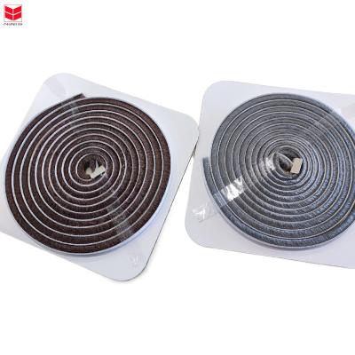 Cina 3-50 mm larghezza di pila Anti-polvere spazzola di sigillo Strip meteo per resistenza al vento e resistenza alla polvere soluzione porta finestra in vendita