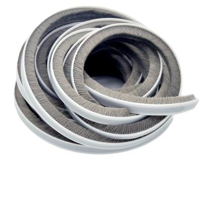Cina Moderno design lana pila autoadesivo sigilli per porte e finestre meteo stripping di scarico escludente in vendita