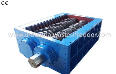 China Motor Driven Tyre Shredding Machine , Rubber Tyre Shredder Custom Output Size for sale