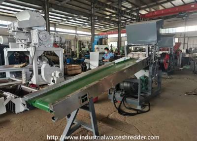 中国 とぎ器が付いている機械を押しつぶすマスクのNonwoven生地 販売のため