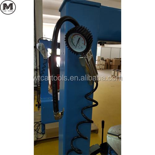 Quality Manual Swing Arm Car Tyre Changer Machine 12 Bar Pressure and Optional Tilt back for sale