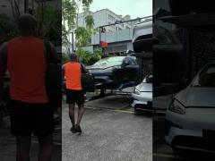 4 Post Car Parking Lift Car Parking Stacker for Garage 3600kg 2100mm Lifting Height