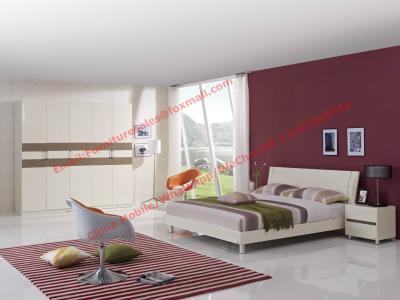 China Whole set of White painting furniture for Apartment project solution by MDF bed and in wall customized wardrobe for sale