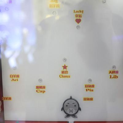 Cina Artiglio pazzo Crane Machine, inglese del giocattolo 2 della macchina dell'artiglio della casa del giocattolo 220V in vendita