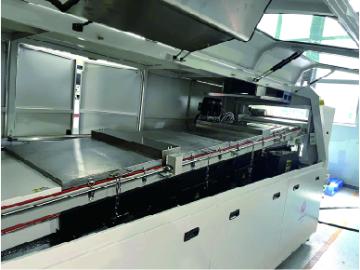 Adjustable welding process angle of rails