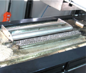 Cast iron soldering pot with anti-corrosion coating