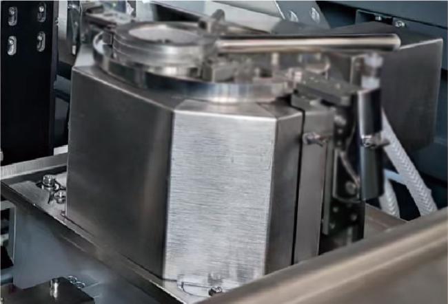 High precision soldering system with electromagnetic pump