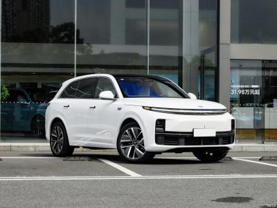 Cina L7 2023 Ideal Electric Car Air Extended Range Vernice Bianca Perla SUV medio grande in vendita