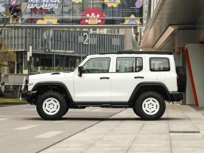 Cina ODM Tank SUV Car Luxury Compact SUV HP L4 Iron Ride 02 Fuel bianco in vendita