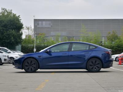 Cina Veicoli Tesla EV personalizzati Quattro porte Cinque posti Auto elettrica Tesla 28 piedi cubi in vendita