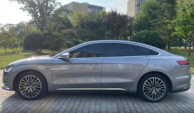 Cina Used 2020 BYD Han DM Hybrid Sedan Luxury BYD Four Wheel Drive AWD Used BYD Han DM Used Hybrid Sedan in vendita