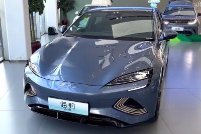 Cina 2025 BYD Seal Full Electric Sedan 510KM 650KM 600KM Four Wheel Drive Luxury BYD New Energy Car Cheap BYD Seal 2025 2024 in vendita