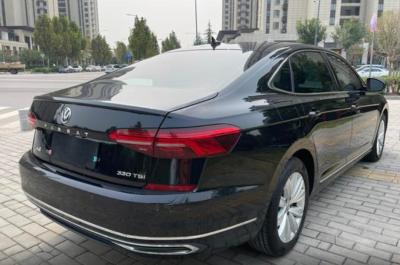 Cina Passat 2020 330TSI Elite Edition Nazionale VI SAIC Volkswagen Midsize Car Benzina 2.0T 186HP L4 7 velocità doppia frizione in vendita