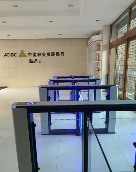 Quality Qr Code Supported Swing Gate for 1400*120*1000mm Cabinet Size for sale