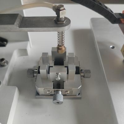 China Binnenzoolpers Geweven Etiket die de Emblemen van de Machinedruk bij T-shirtskleren het Hete Stempelen maken Te koop