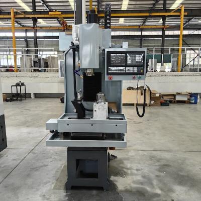 China CNC740 Vertical High-Accuracy Automatic BT40 3-Axis Drilling and Milling Machine 7.5kW Motor for sale