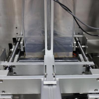 China Water Pouch Horizontal Flow Packing Machine 20-30bag/min For Food for sale