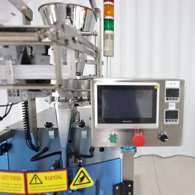 China Touch Screen Automatic Desiccant Filling Machine 10-100 Bags/Min For Small Pouch for sale