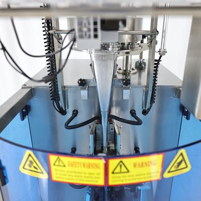 China Touch Screen Automatic Desiccant Filling Machine 10-100 Bags/Min For Small Pouch for sale