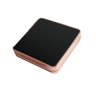 中国 Dewy Finish Empty Cushion Foundation Case With Snap Closure 販売のため