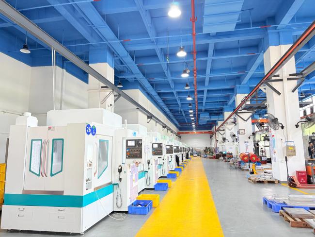 HXWMold CNC Machining Workshop
