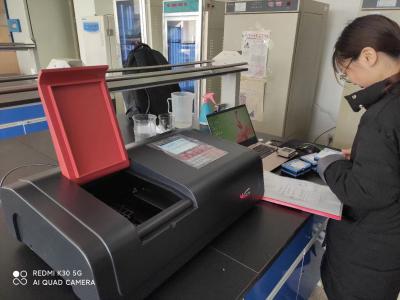 Cina Spettrofotometro Lcd Touch Screen Doppio Fascio 190-1100nm in vendita
