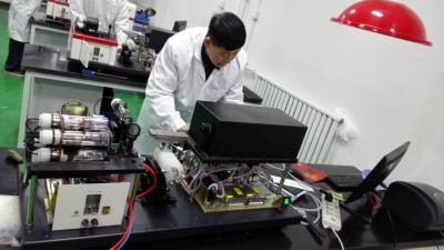 中国 8つのランプの自動調節Aasの分光光度計の炎/グラファイトの統合された多要素 販売のため
