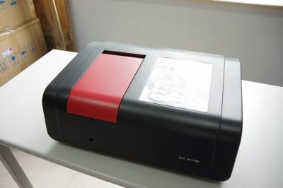 中国 Macylabの紫外線単一ビーム分光光度計の器械の低い迷光の高精度2nm 販売のため