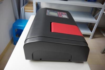 Cina Spettrofotometro UV Escherichia coli del fascio del doppio del metanolo con esposizione LCD in vendita