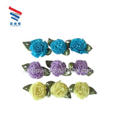 Cina Stile a faccia singola colorato nastro satinato rose arco floreale decorazione di matrimonio sostenibile in vendita