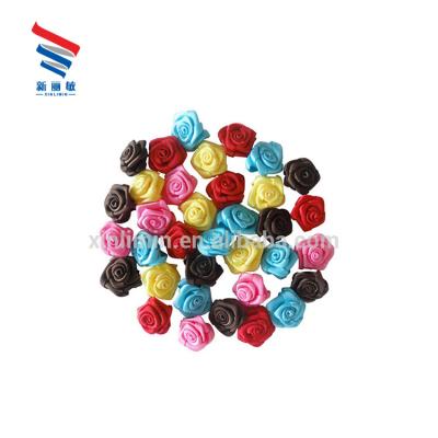 Cina Stile a faccia singola colorato nastro satinato rose arco floreale decorazione di matrimonio sostenibile in vendita