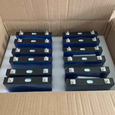 Cina Batteria di alluminio di Ev del litio della copertura, batteria di 3.2v 100ah/200ah Lifepo4 in vendita