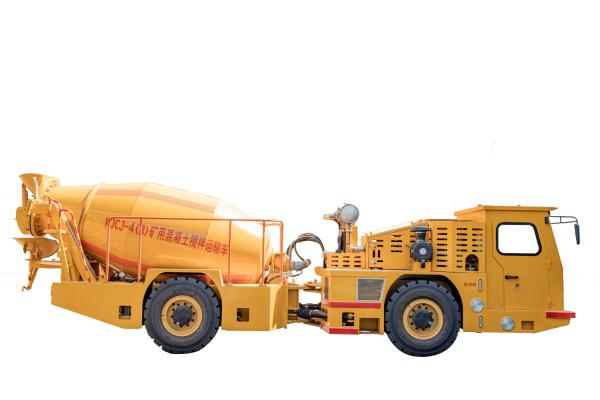 Quality Articulated Body Structure Underground Concrete Mixer 1400mm Feeding Height for sale