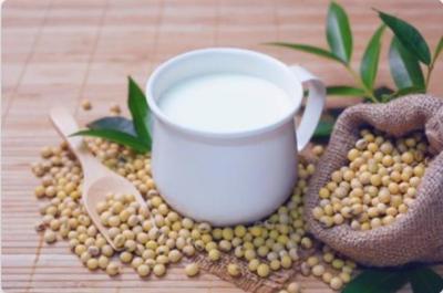 China Esteri del poliglicerolo degli additivi degli ingredienti E475 del commestibile degli acidi grassi per di latte in polvere e del forno for sale