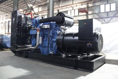 中国 CE YC6TD1000-D30 600kw 750kva YuChai ディーゼル発電機セット 1500rpm 定速 販売のため