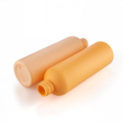 Cina 200 ml 6.6 oz bottiglia da spremitura a tocco morbido con pompa per shampoo in HDPE in vendita