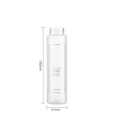 Cina Lo spruzzo di plastica glassato imbottiglia la bottiglia cosmetica dello spruzzo dell'acqua dell'essenza di 5 OZ in vendita