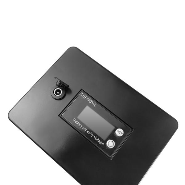 Batterie au lithium remplaçable de 24V 180W pour le brouilleur de signaux de drone équipement manpack correspond à l'écran LED